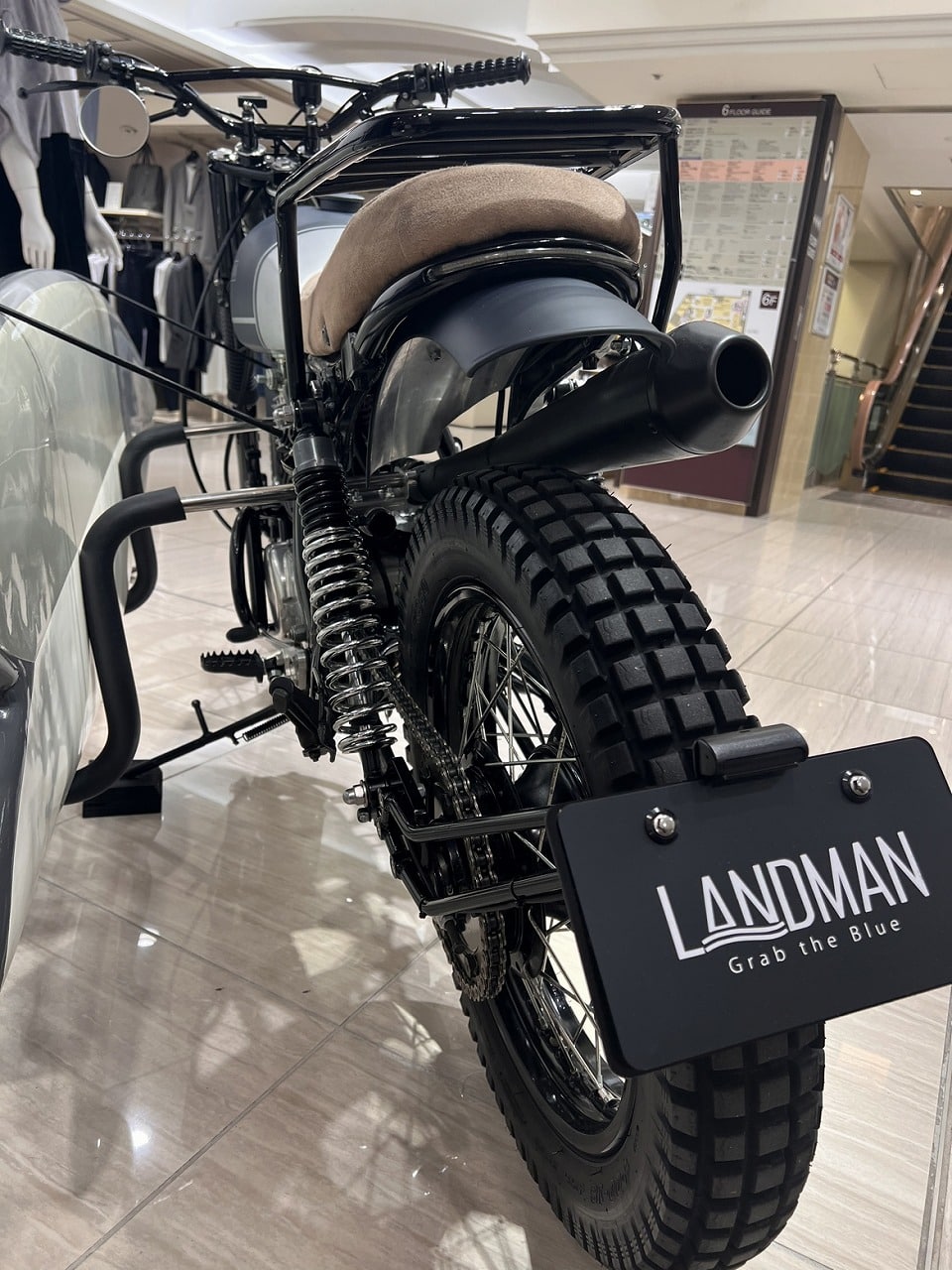 LOCUST | LANDMAN